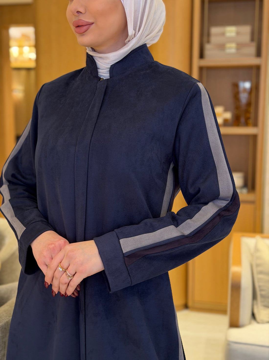 Unique Everyday Suede Abaya – Al Karam Qadri