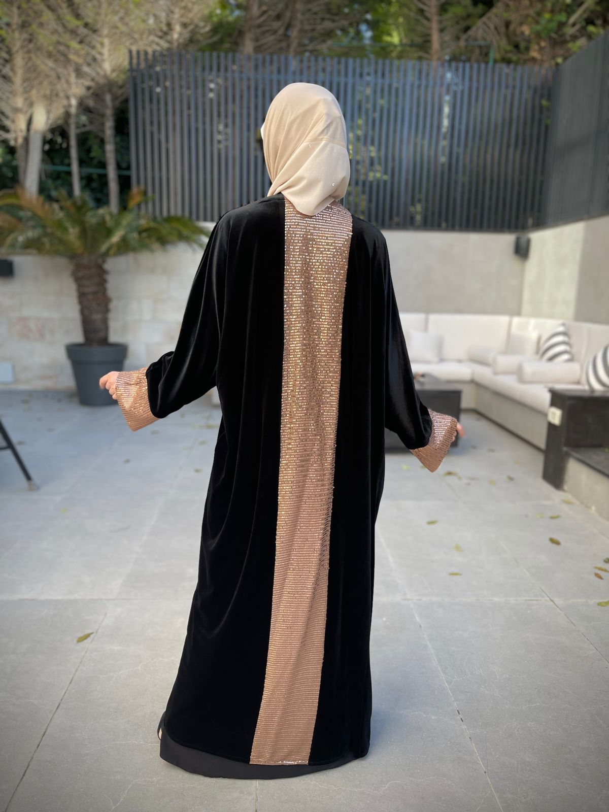 Special Occasions Velvet Abaya – Al Karam Qadri